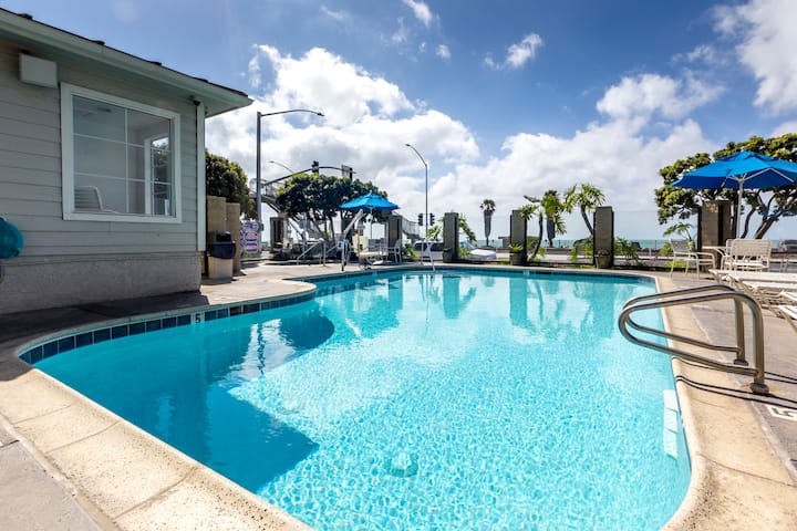 2 Bdr Suite | Balcony | Kitchen | Pool| Near Beach - San Juan Capistrano