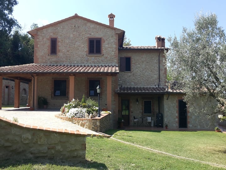 Maison De Vacances à Volterra Avec Piscine - Volterra
