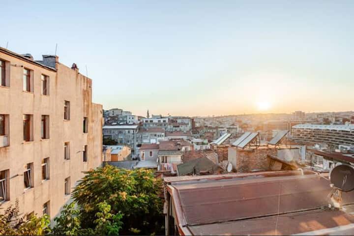 Spacious 5br, 5ba W/2 Kitchens Central Taksim - Beyoğlu