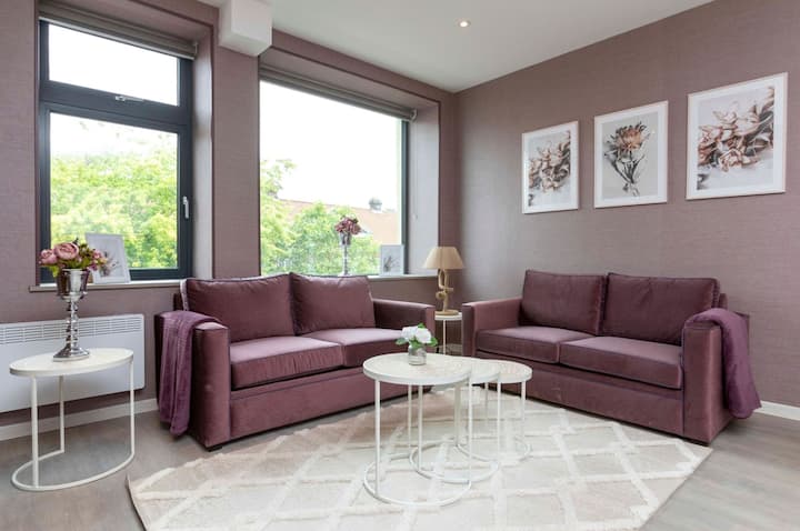 Palm Tree House - The Farmhouse - Sevenoaks