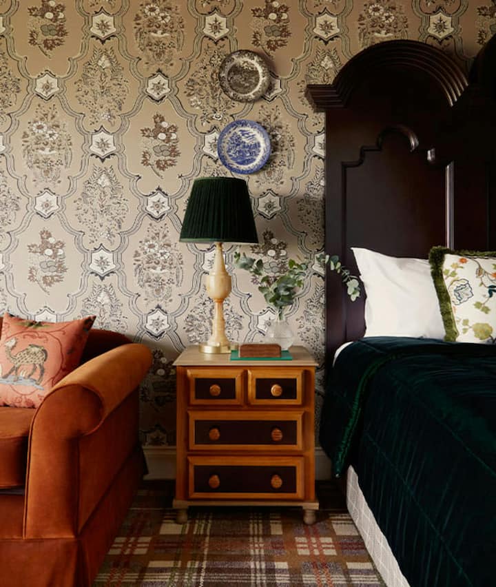 Private Balcony And Classic Furnishings - Saint Andrews