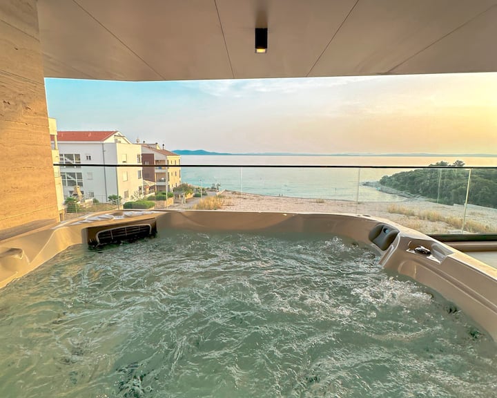 Beautiful Apartment Right By The Sea With A View - Zadar