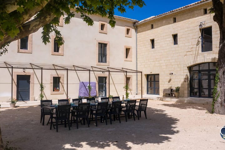 Mas De Plantery - Piscine Intérieure - Max 12 Pers - Uzès