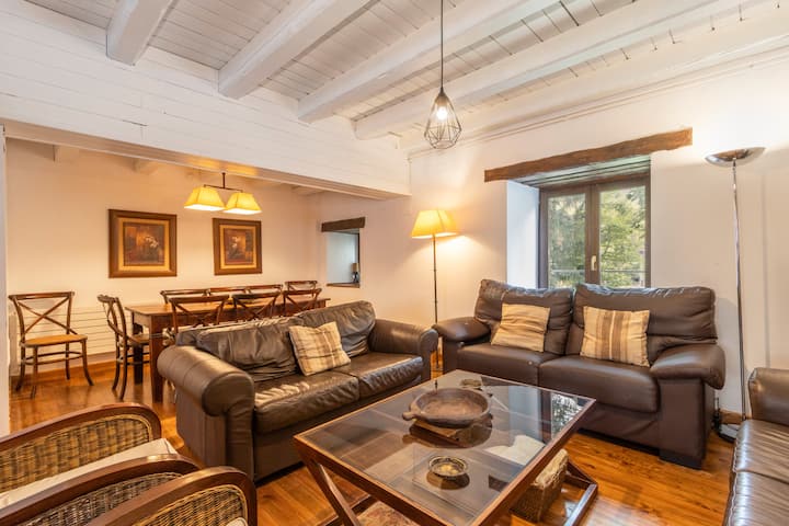 Casa Aranesa En Centro De Arties - Baqueira