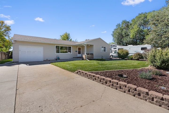 Morningside At Mid-town: Best Sleep On Vacation! - Loveland, CO