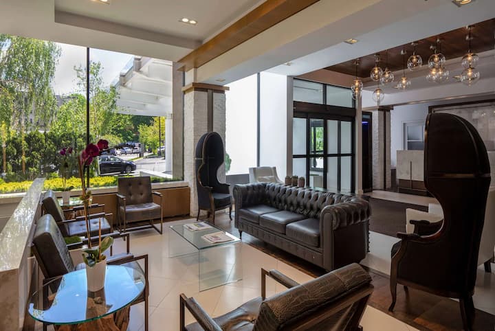 Premier King | Hotel Noma | Quick Nyc Access - New York City