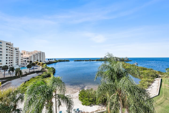 1-401, Beautiful Waterfront/water View On Gulf - Hudson