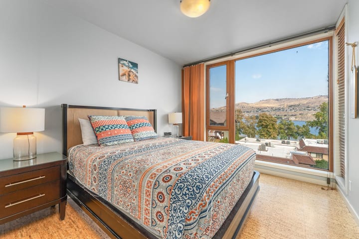 Sunny Shores - Indoor Pool And Hot Tub! - Manson, WA