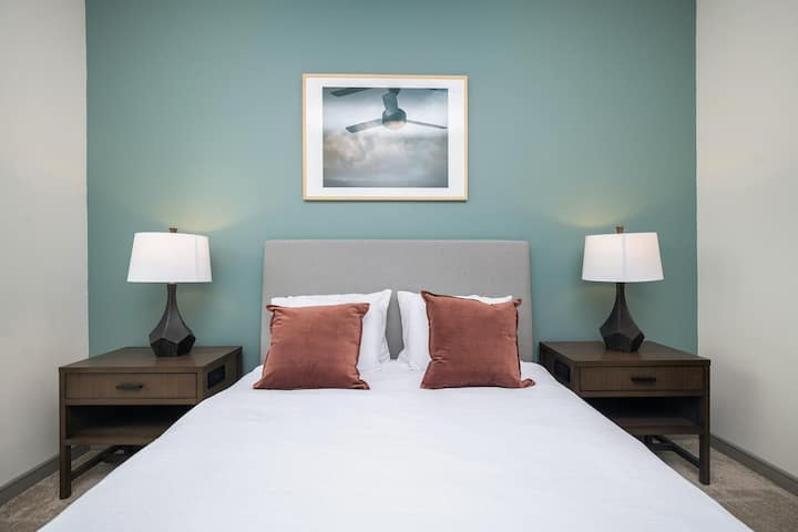 Landing | Incredible 1bd, Gym, Clubhouse - Pompano Beach, FL