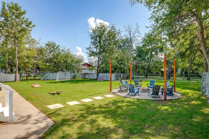 *New* Howdy House | Walk To Tsu, Gameroom & Yard - Stephenville, TX