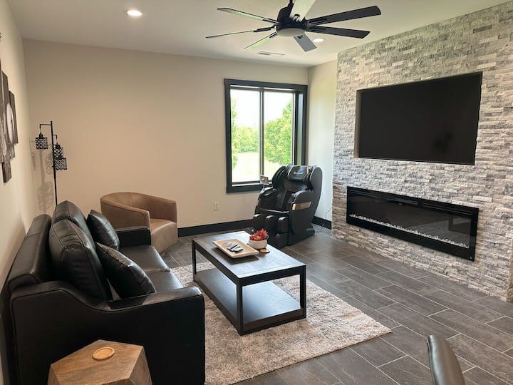 Eagle Suite - Logan, OH