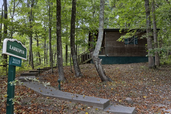 Larkspur Cottage At The Inn & Spa At Cedar Falls - Hocking Hills State Park, OH