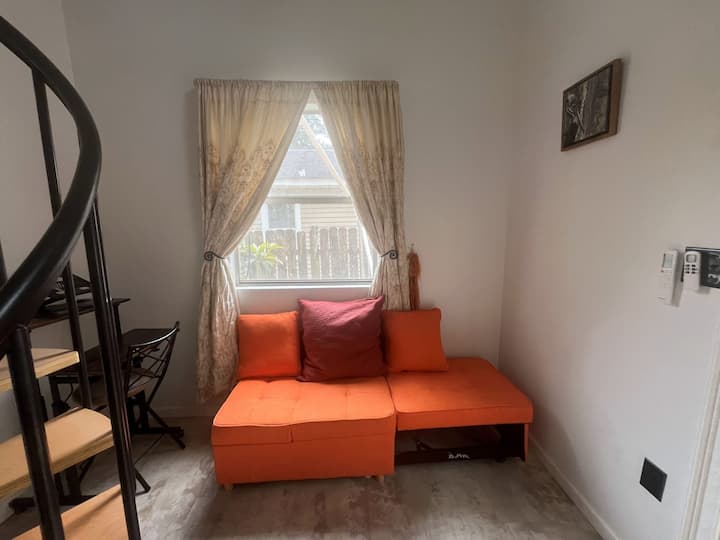 Cozy Tiny Home-ideal For Couples & Solo Travelers - Lafayette