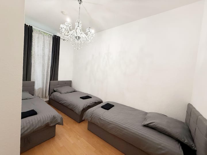 Frankfurt Messe 6 Betten Eg - Frankfurt