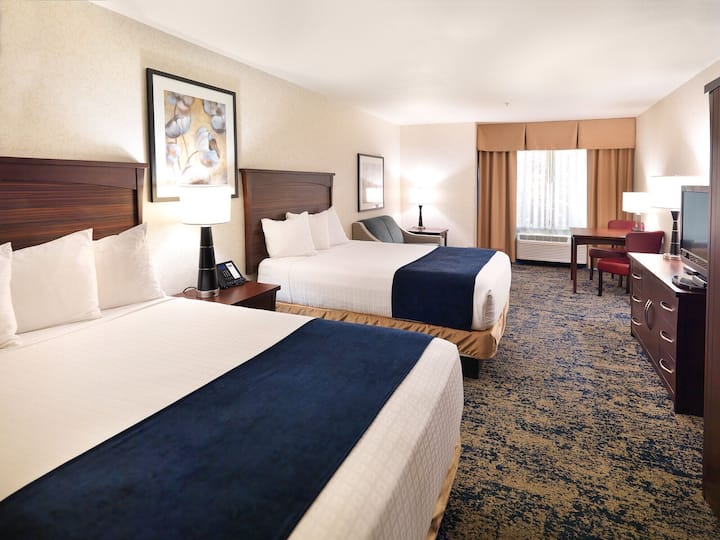 Family Downtown Stay With Pool + Sauna – 3 Rooms - Salt Lake City, UT