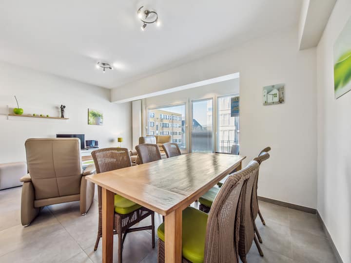 Appartement Confortable Avec Situation Centrale - La Panne
