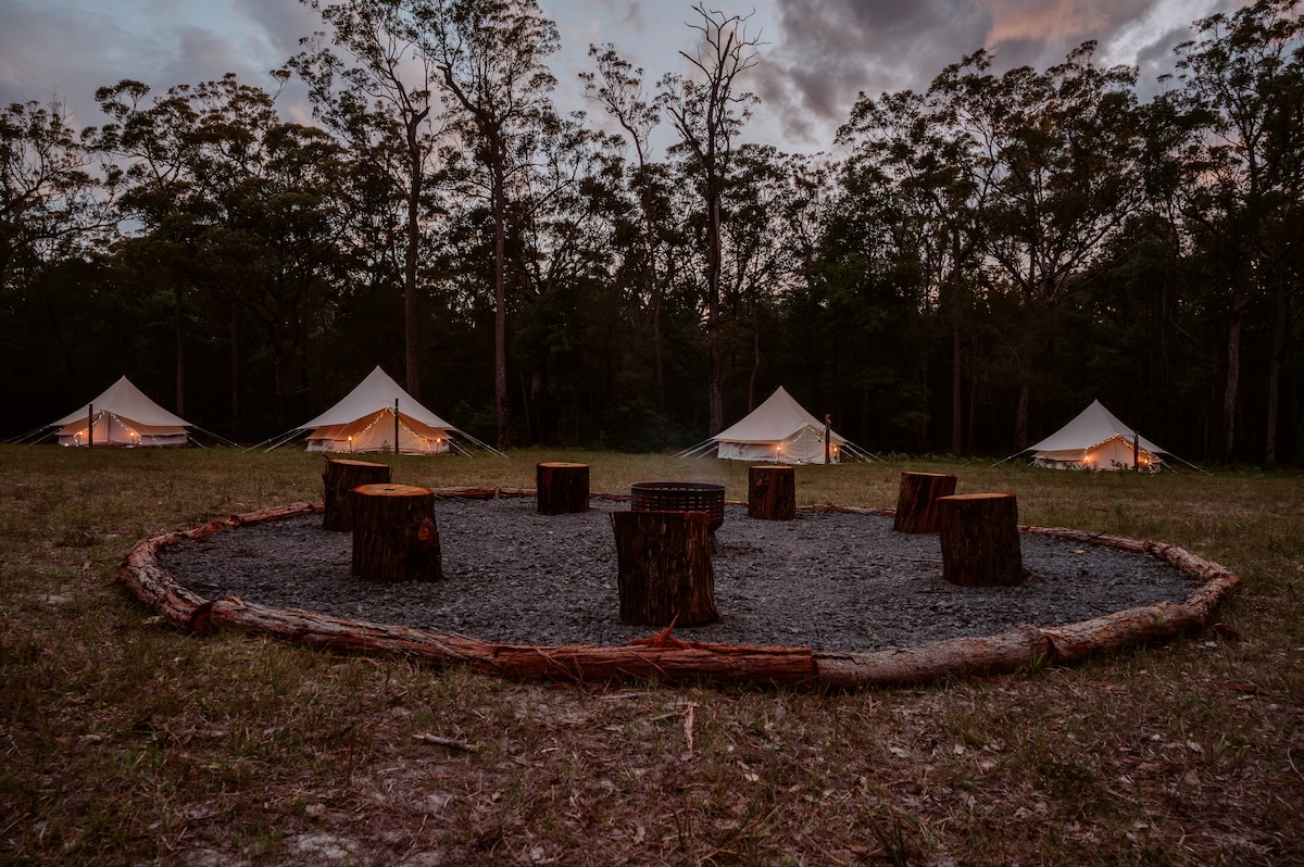 Triple 1xQueen 1xSingle Beds, Glamping tent - Tents for Rent in ...