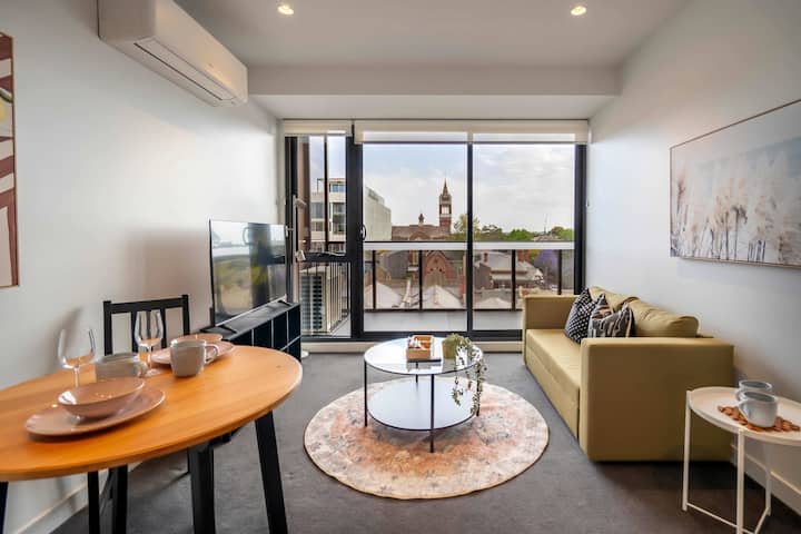 Modern Hawthorn 1br  Walk To Cafes & Transport - Chad