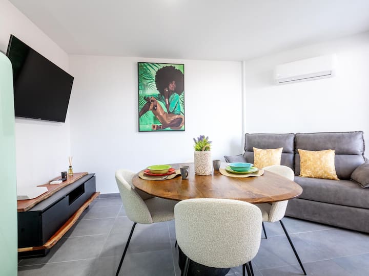 414 Amazing New Summerland - Los Cristianos