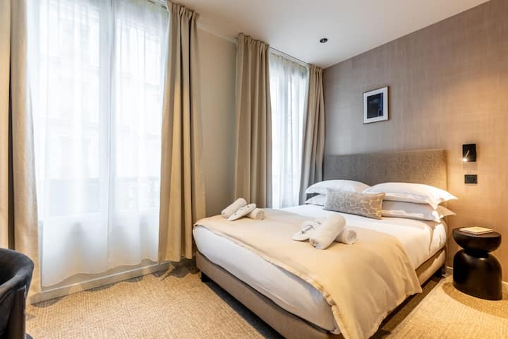 Le White By Sweett | Double Room - Paris