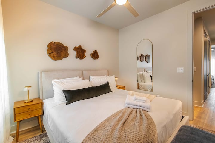 Noa Nashville | Pool, Sauna & Firepit Vibes - Nashville, TN