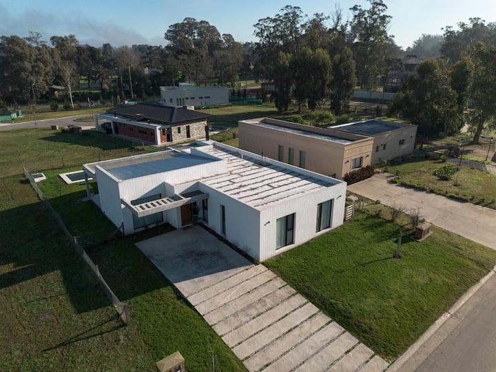 Retiro Costero | Casa Pedro | Hola Sur - Mar del Plata