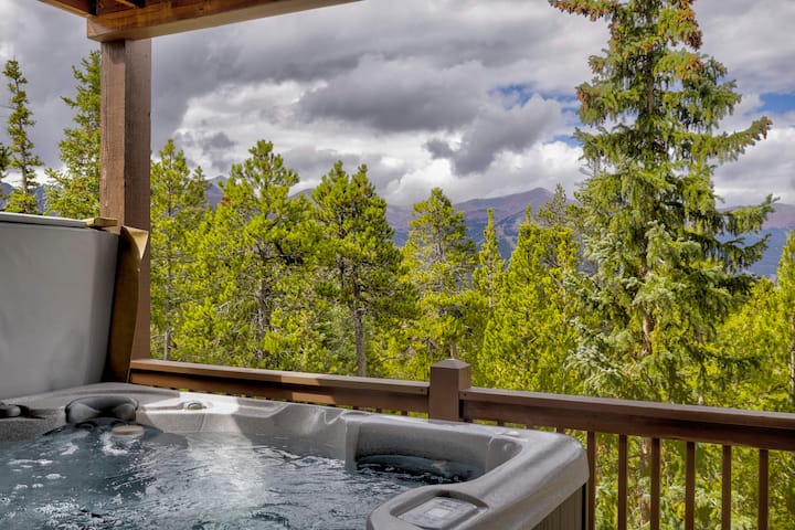 Sun Breck Lodge - Panoramic Mountain Views & Hot T - Breckenridge, CO