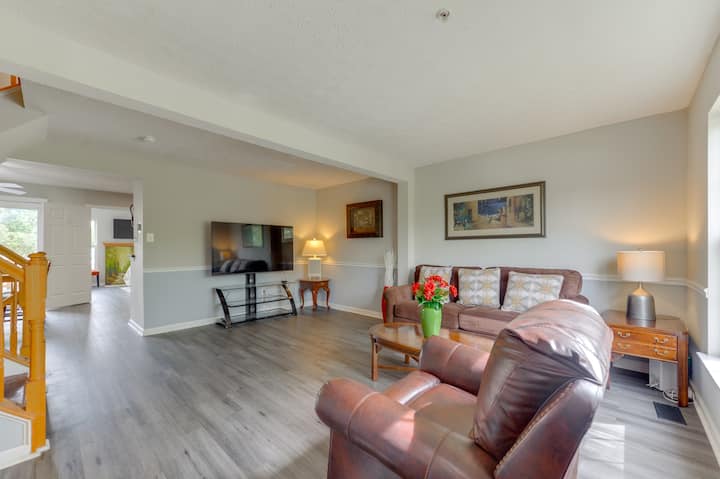 Close To Hospital & White Marsh! Rosedale Townhome - Essex, MD