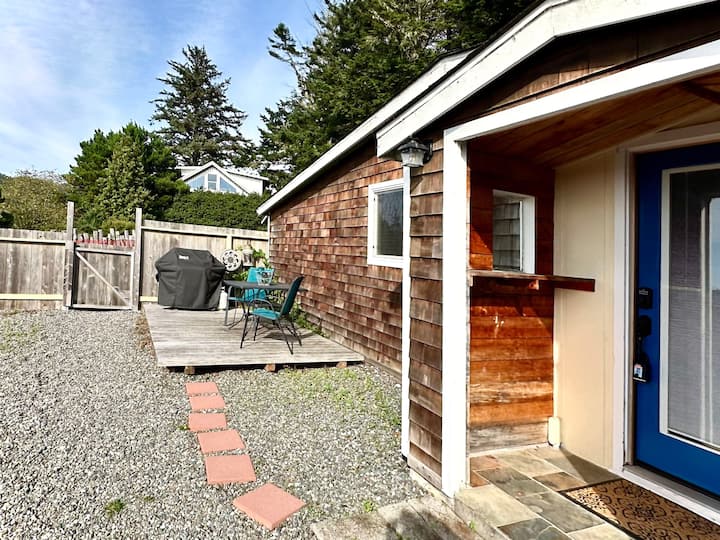 Harbor View Cabin - Unit B - Gold Beach, OR