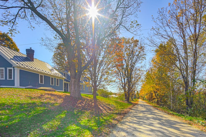 Romantic, Secluded Vermont Getaway W/ Hot Tub - Braintree, VT