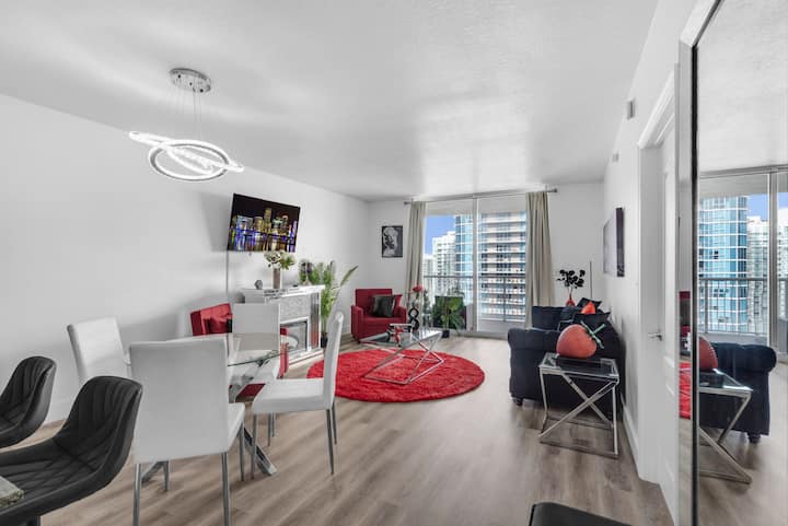 Luxury 1br Ph, Bay & City Views + 1 Free Parking - Miami, FL