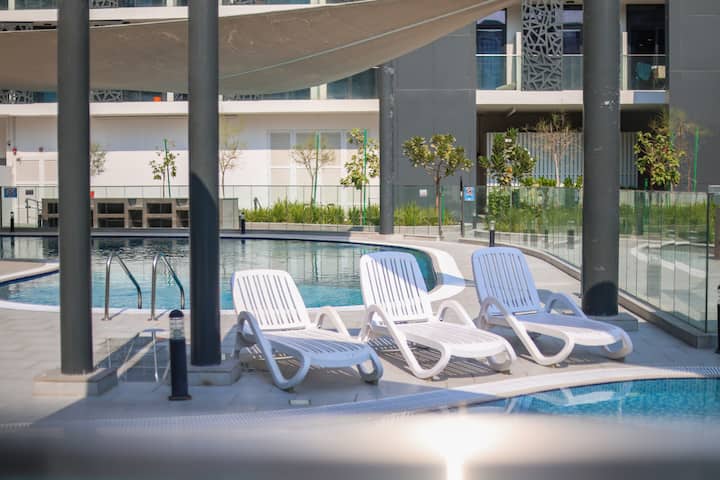 Masdar Modern Studio - Abu Dhabi