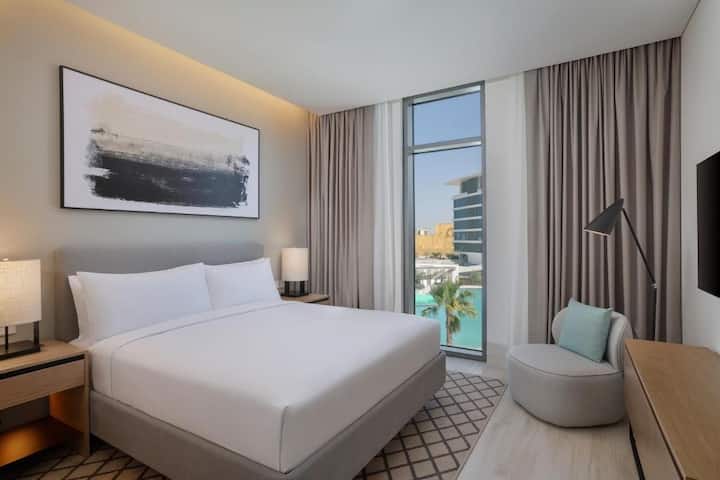 One Bedroom Apartment Near Yas Golf Collection - Abu Dhabi