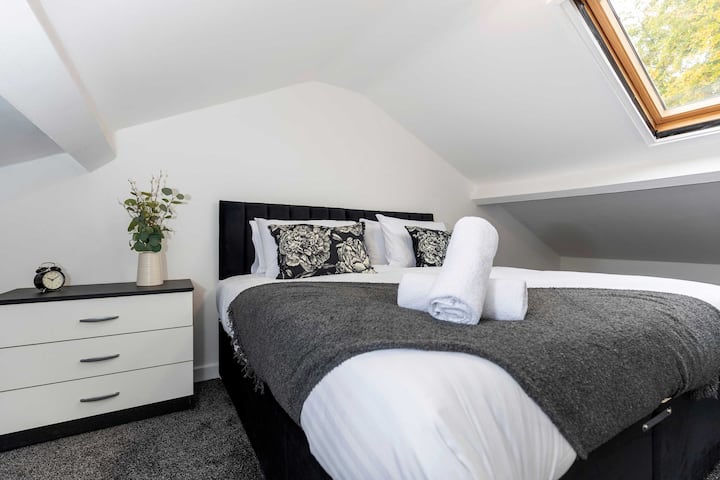 Central Bishop - 4 Beds, Games Room, Secure Parkin - Durham