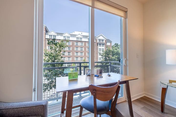 Luxury Apt With Gym And Pool - Stamford, CT