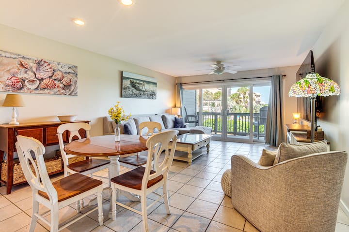 Poolside Fun & Ocean Strolls: Harbor Island Haven! - Hunting Island State Park, Beaufort