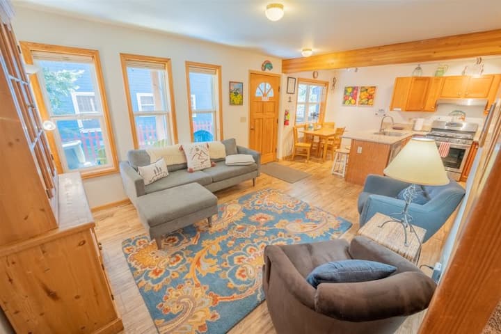 710 Teocalli Unit B - The Heartleaf Condo - Crested Butte, CO