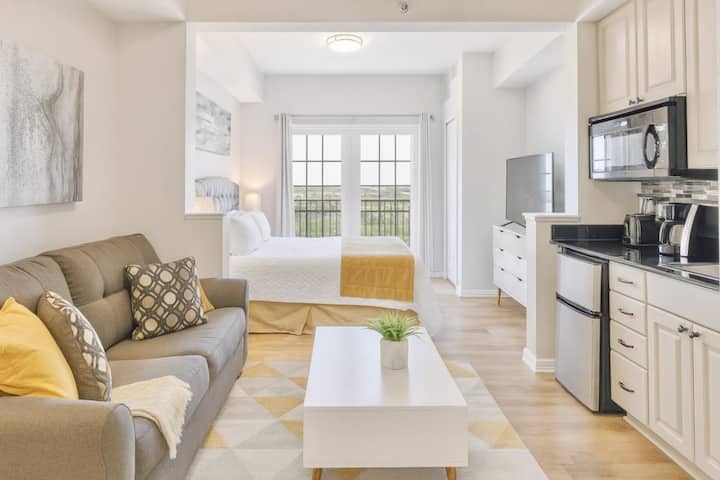 Modern Suite Near Universal & Epic Park - Orlando, FL