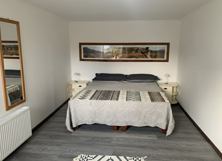 Habitación King Baño Privado Vista Al Jardín - Punta Arenas