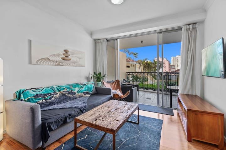 Coastal Comfort 1brm At Towers Of Chevron - Gold Coast