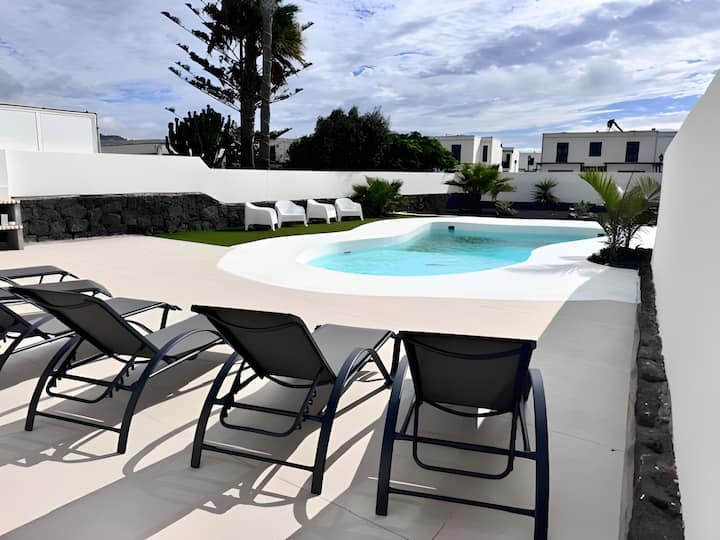 Oasis 138 - Playa Blanca, Las Palmas, España