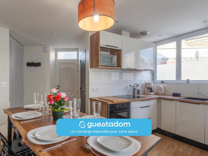 Le Movie - Proche Gare - 3 Chambres - Laval, France