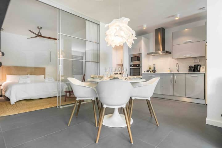 Piscine Avec Terrasse Près De La Plage | Rems - Torremolinos