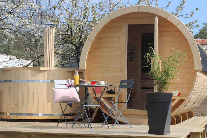 Barrel Papilles En Escapade - Puy du Fou