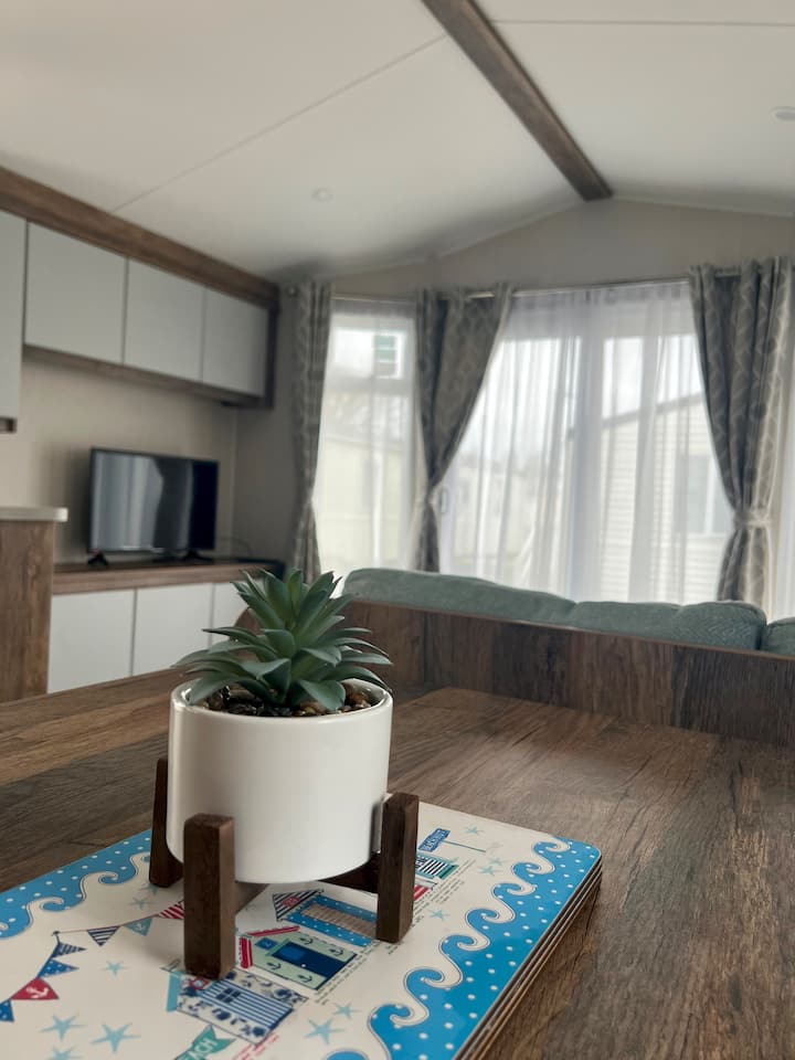 Platinum Pet Caravan (Sleeps 6) Ns057 - Skegness