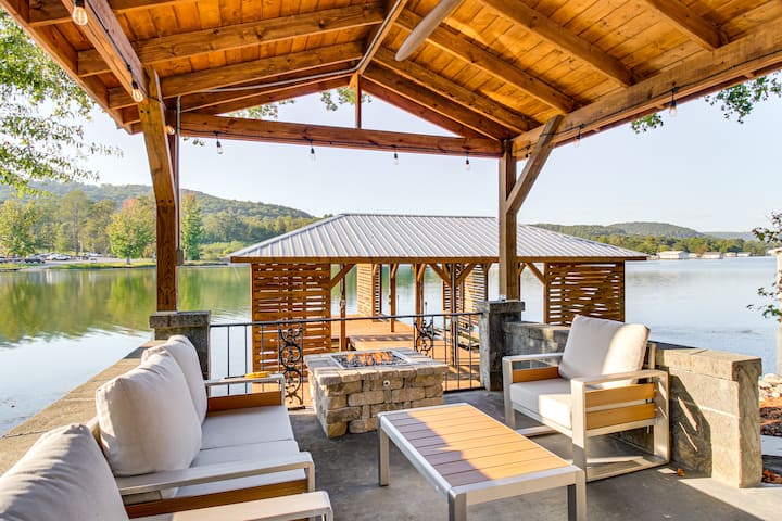 < 1 Mi To Boat Launch: Home W/ Dock In Scottsboro - Cathedral Caverns State Park, Woodville