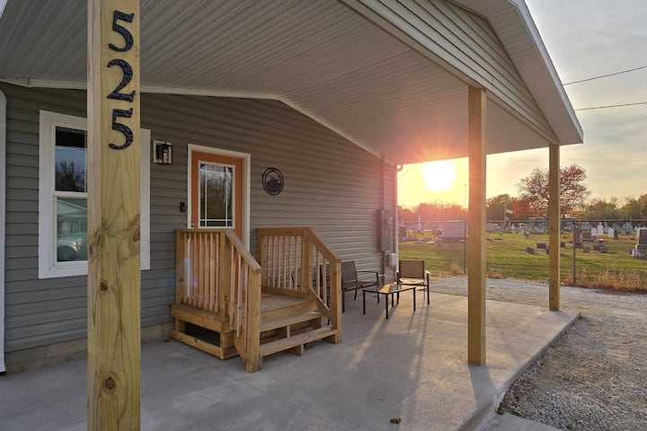 West 2nd Retreat – Modern Port Clinton Getaway - Port Clinton, OH