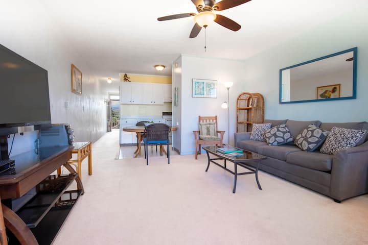 Beach Escape Near Mama’s Fish House – Perfect For - Paia, HI