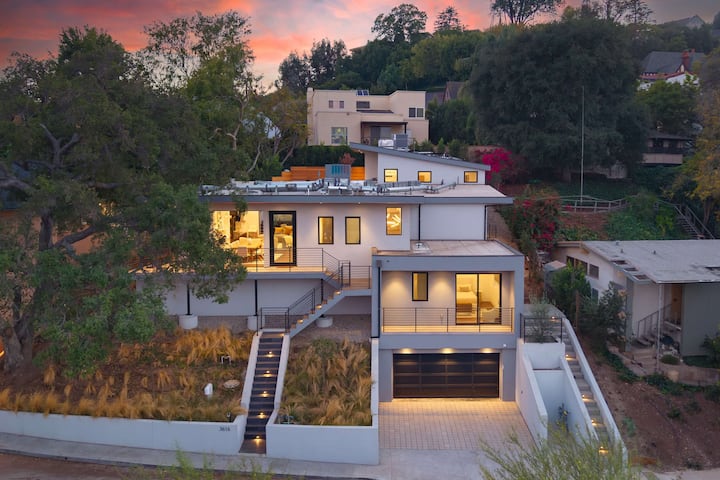 Architectural Masterpiece–7,649 Sqft Estate W/pool - ロサンゼルス