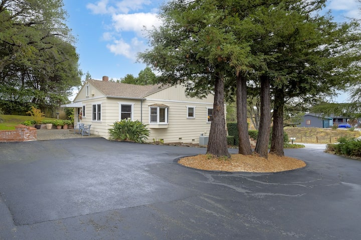 Historic Farm House | Petaluma - Petaluma, CA